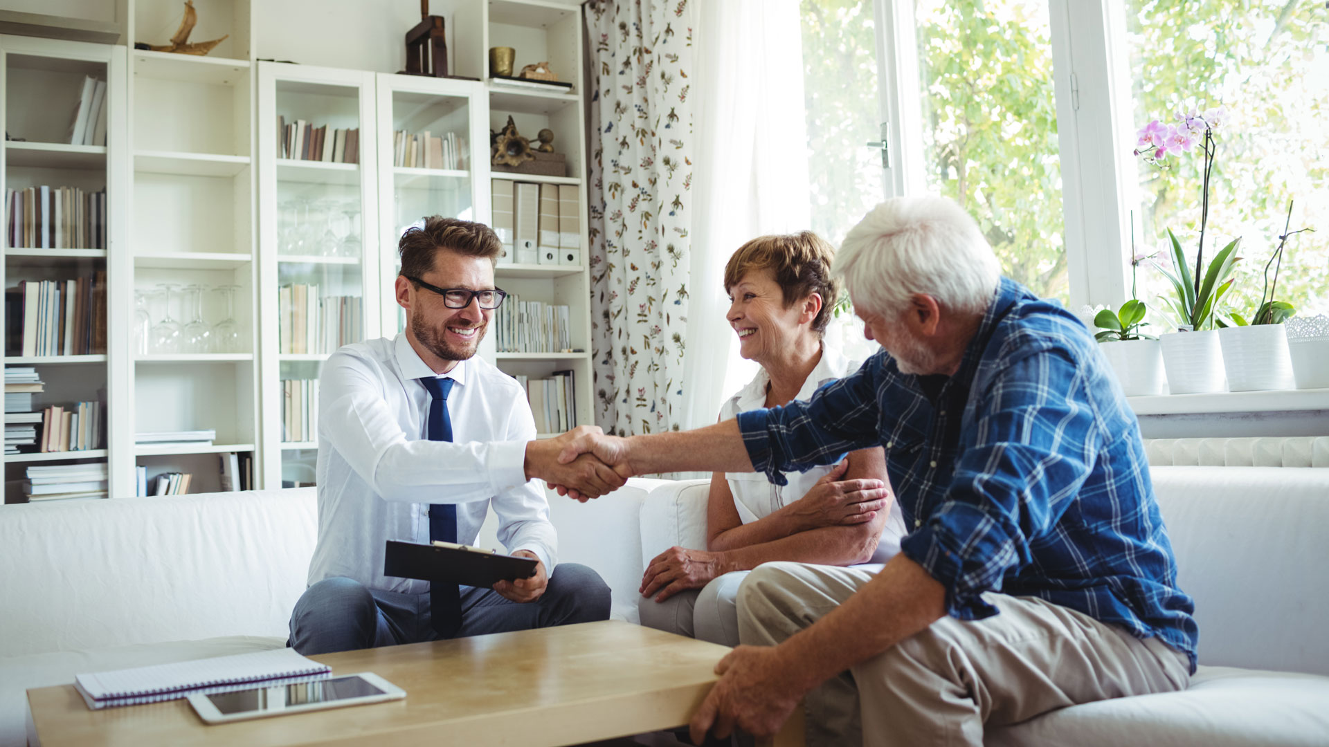 Minneapolis Real Estate Scholarships: How To Get Into Real Estate